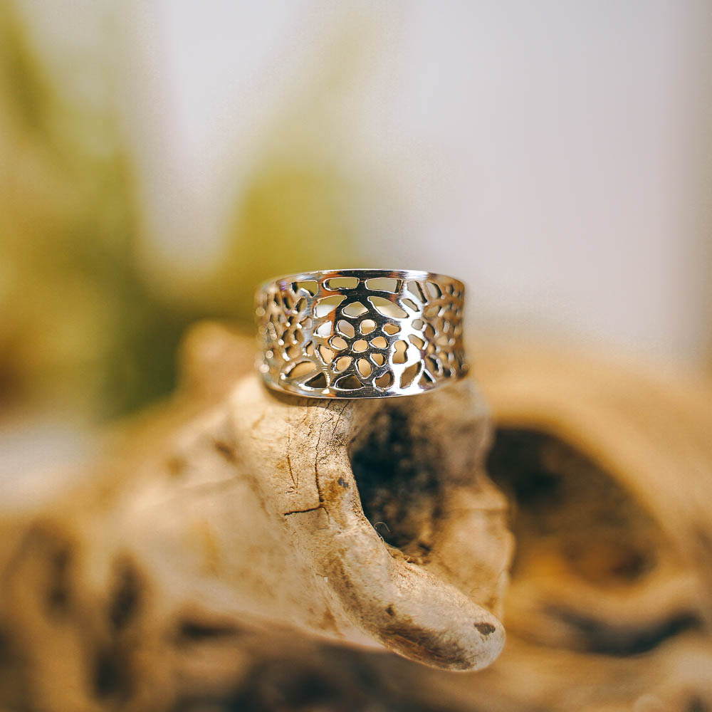 Flower Imprint Sterling Silver Rings – The Outpost NZ